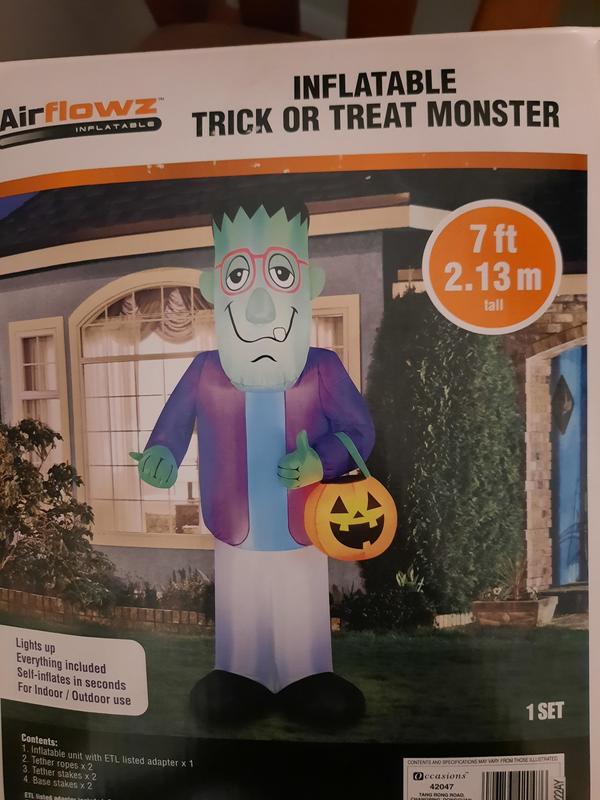 Airflowz 8-ft Pre-Lit Gray Reaper Inflatable for Indoor/Outdoor ...