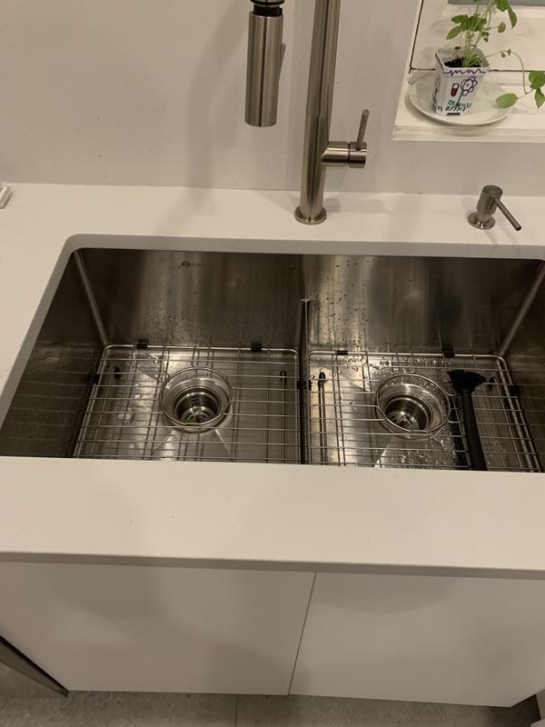 Stylish Undermount 33-in x 18-in Stainless steel Double equal bowl 16 ...