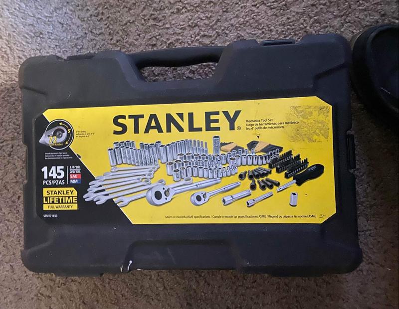 145 pc 1 4 in 3 8 in Drive Mechanic s Tool Set STANLEY
