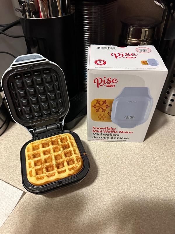 Rise By DASH 1 waffle Gloss Blue Plastic Waffle Maker in the Slow ...