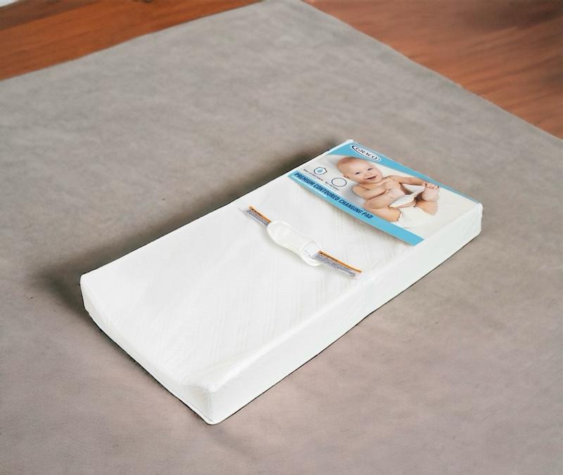 Graco 16-in x 32-in Polyester Changing Table Liner 06810-500 at Lowes.com