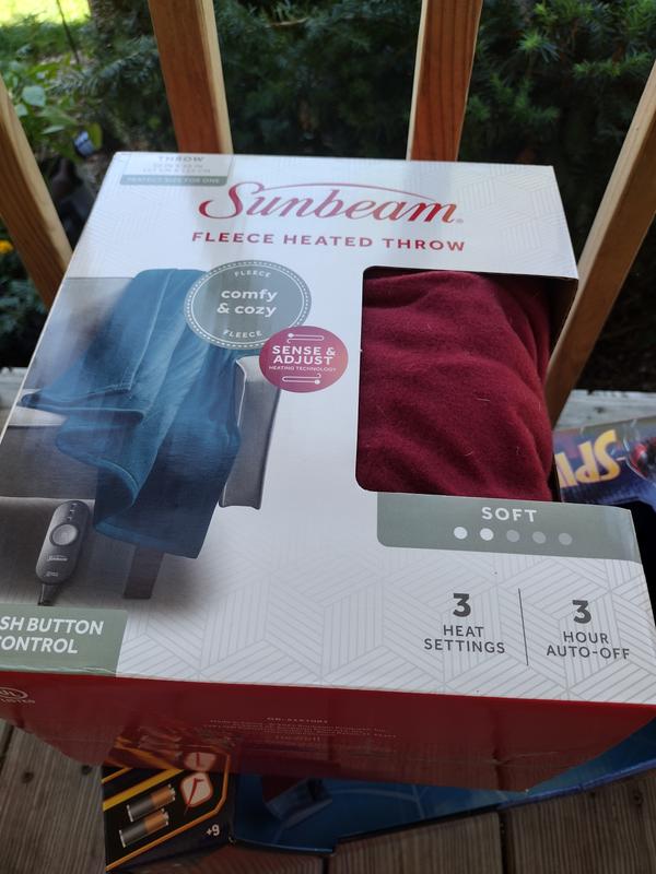 Sunbeam Heated Bedding Garnet 50-in x 60-in Fleece Throw in the ...