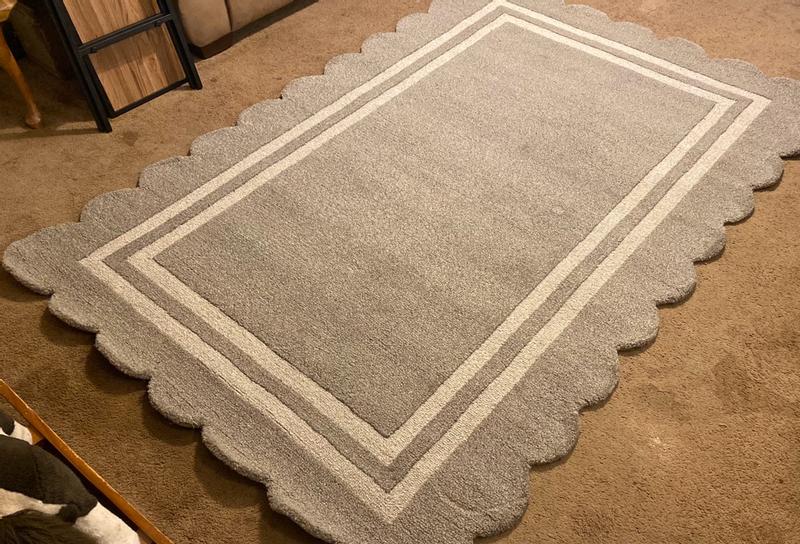 Livabliss Scalloped 3 x 8 (ft) Tufted Wool Light Beige/Brown ...