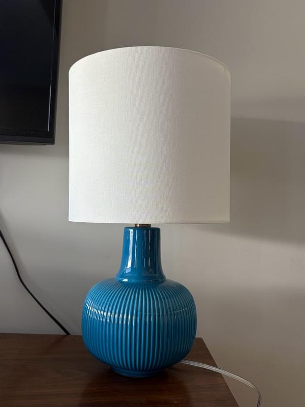 Livabliss Ormelle 19-in White/Green On/Off switch Table Lamp with Linen ...