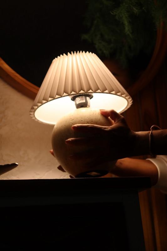 Livabliss Niafunke 12-in White/Brown On/Off switch Table Lamp with ...
