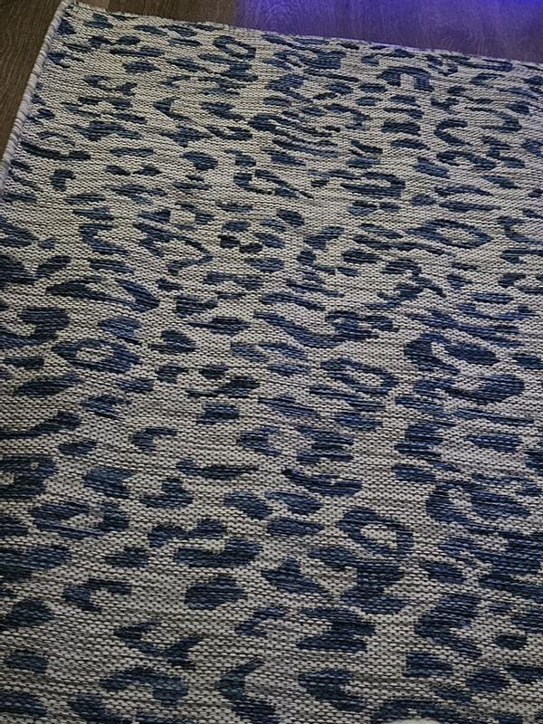 Livabliss Eagean 4 X 6 (ft) Bright Blue Indoor/Outdoor Animal Print Mid ...