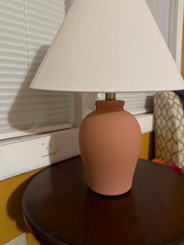 Livabliss Besson 19-in White/Black On/Off switch Table Lamp with Linen ...