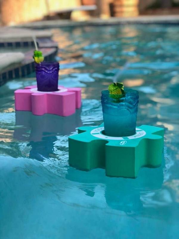 SwimWays 17-in x 14-in-Seat Color May Vary 20091168 at Lowes.com