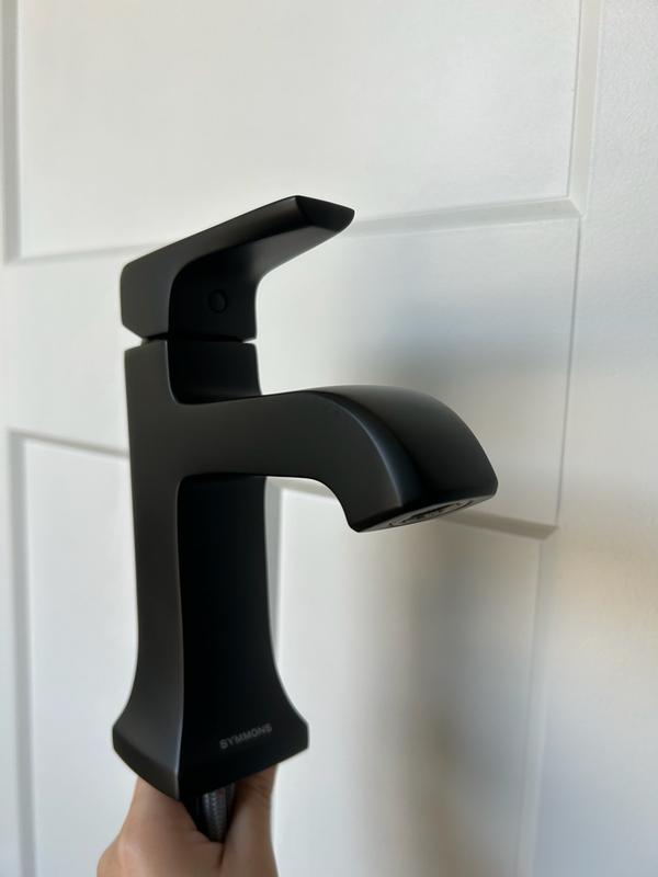 Symmons Oak Polished Chrome Single hole 1-handle WaterSense High-arc ...