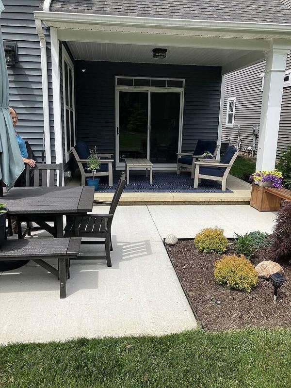 POLYWOOD Vineyard 5 -Piece Patio Conversation Set with Dark Gray ...