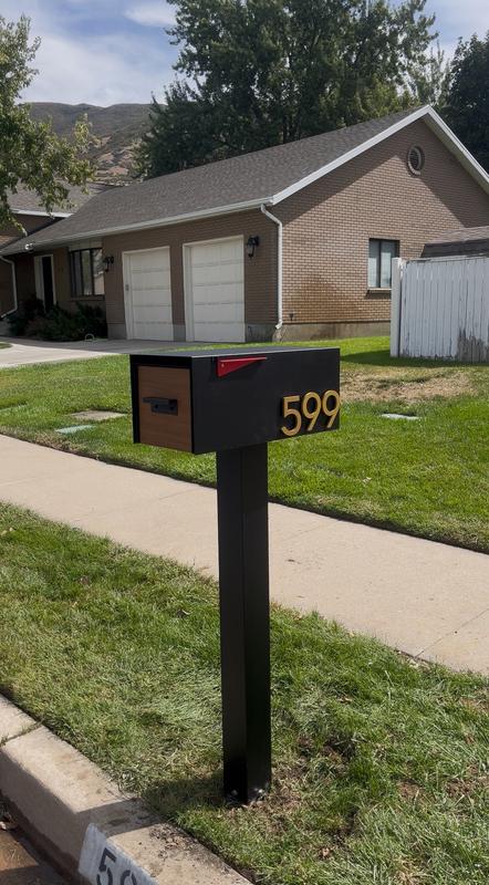 Post & Porch White Steel 4 X 4 Mount Mailbox Post MALONE-WHITE at Lowes.com