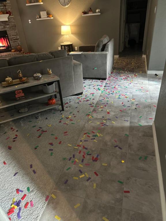 Giant Confetti Cannon Popper, Multi-Coloured, for Birthday Party ...