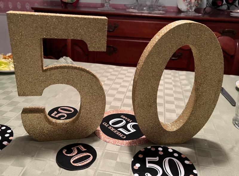 0-9 Numbers Glitter Number Sign, Gold, 10-in, for Wedding/Anniversary ...