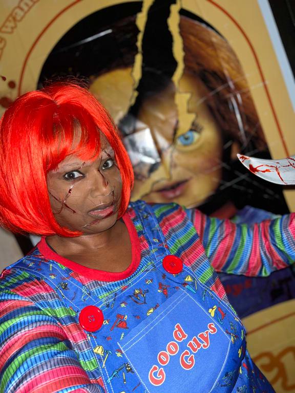 Child's Play Chucky Window Silhouettes | Party City