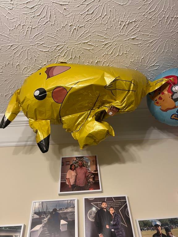 Nintendo Pokémon Round Satin Foil Balloon Bouquet, Yellow/Red/Blue, 5 ...