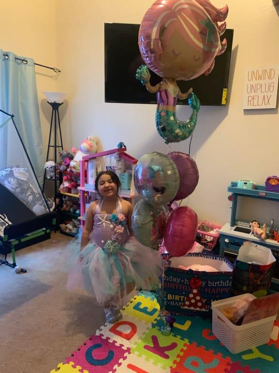 Shimmering Mermaid Round Satin Foil Balloon Bouquet, Pink/Purple/Blue ...