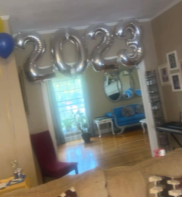 0-9 Numbers Satin Foil Balloon, Silver, 34-in, Helium Inflation ...