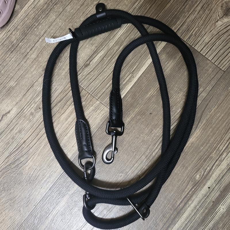 Reddy Hands-Free Rope Leash for Dogs, Tan, 9-ft long, 5/8-in wide | Petco