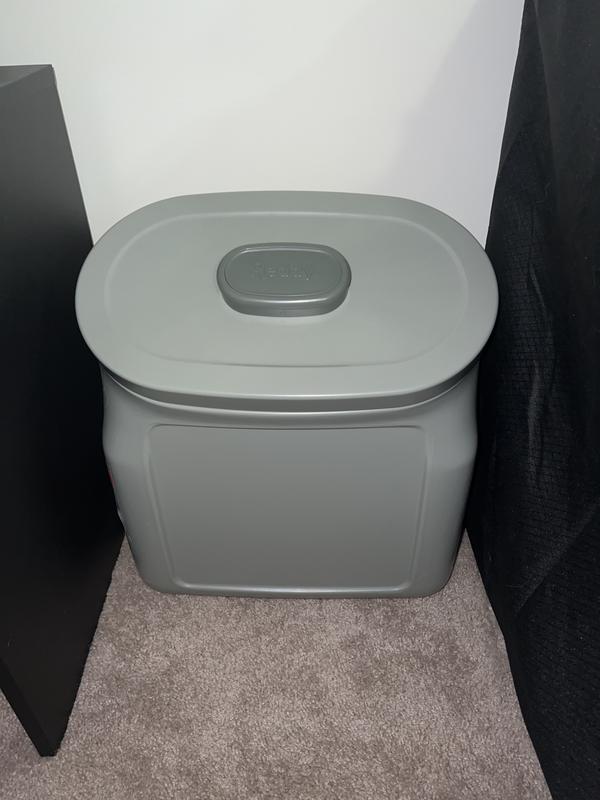 Reddy Green Airtight Food Storage Container for Dogs, Medium, 25 lbs ...