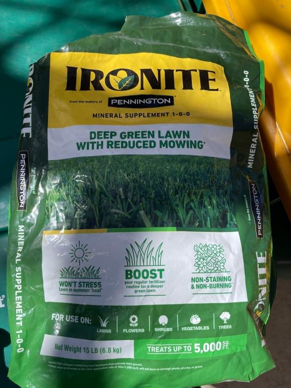 Ironite 30-lb 10000-sq ft 1-0-1 Mineral Supplement in the Lawn ...