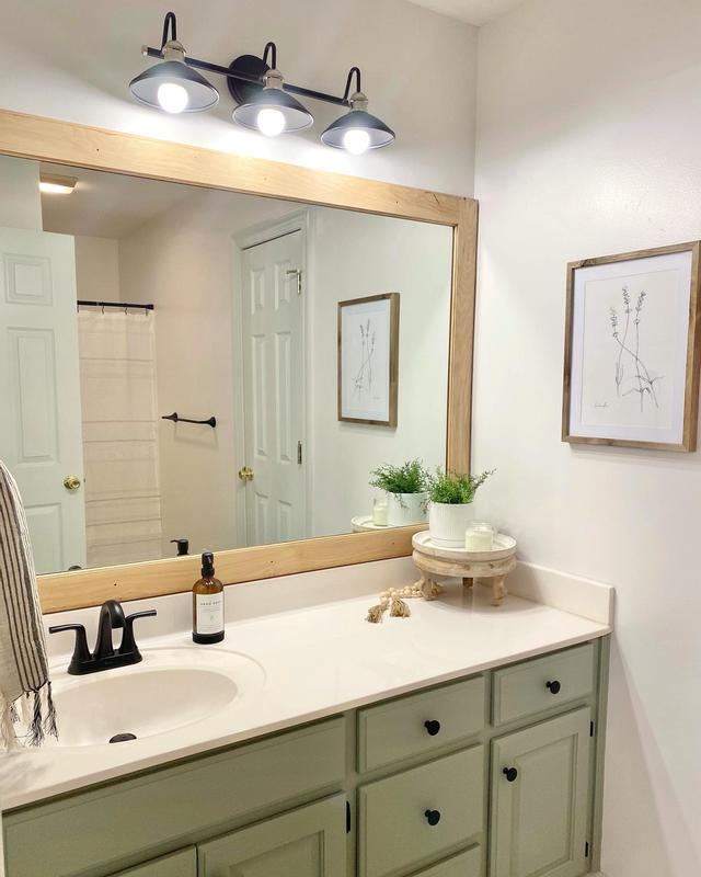 Pfister Pfirst Modern 24-in Matte Black Wall mount Single Towel Bar in ...