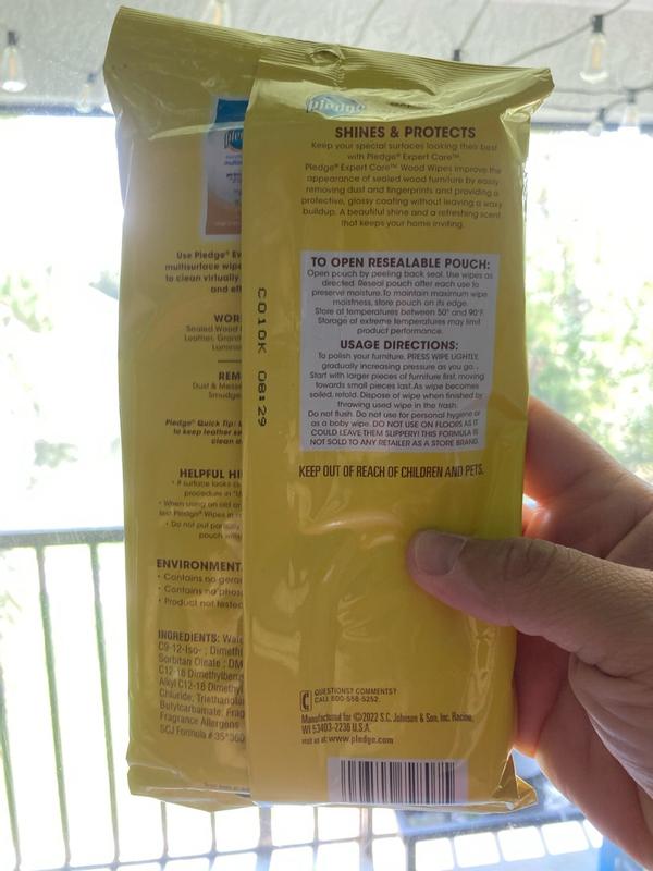 Pledge Enhancing Wipes 24-Count Lemon Wood Furniture Cleaner Pad 624489 ...