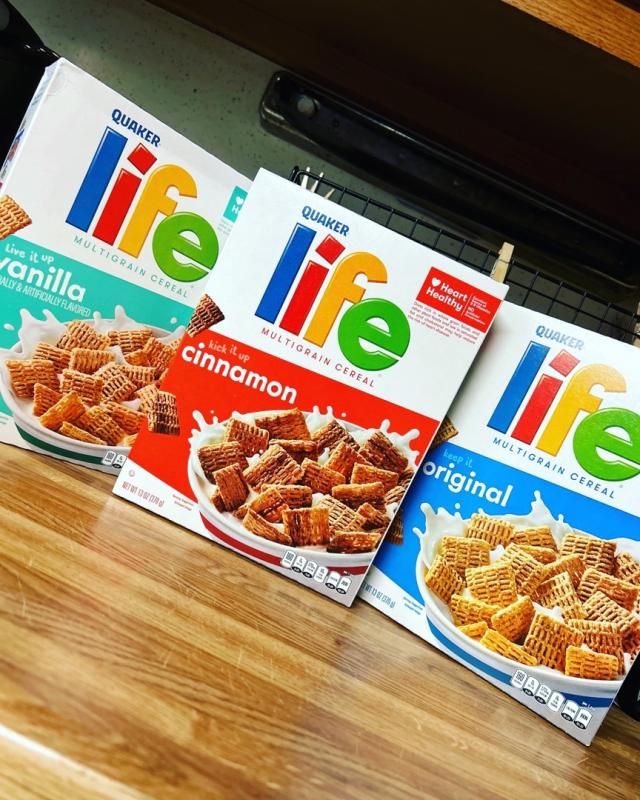 Quaker Life Cereal Cinnamon Multigrain Cereal 18oz Box