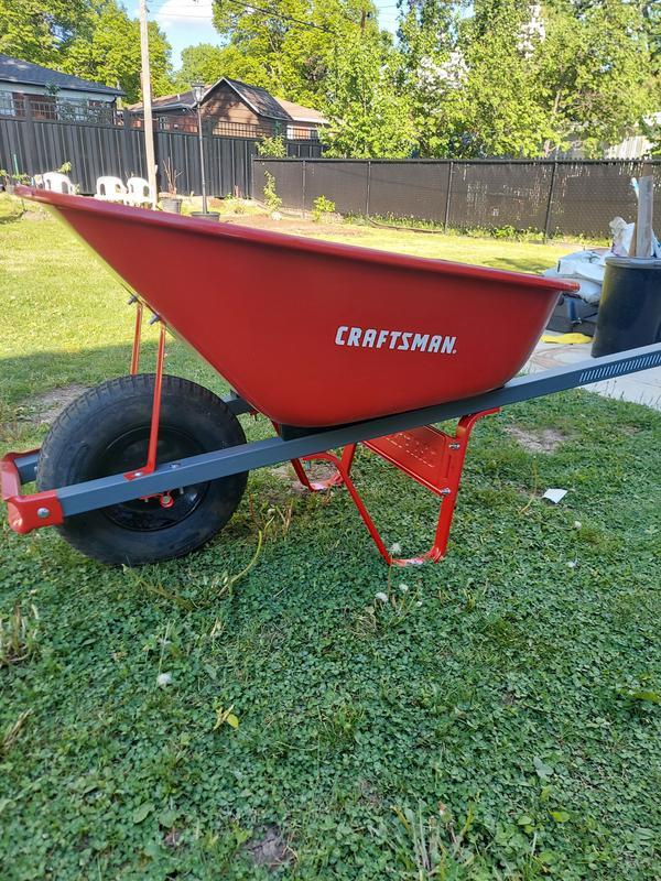 CRAFTSMAN Steel Wheelbarrow 6 cu.ft Red CMXMBBAR6ST RONA