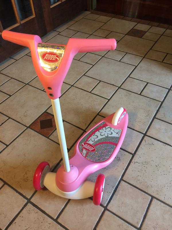 My 1st Scooter Sparkle Radio Flyer