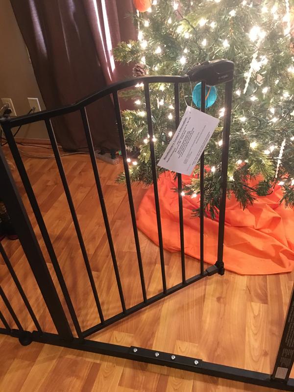 Regalo Gate 74.5-in x 28-in Hardware Mounted Black Metal Safety Gate ...