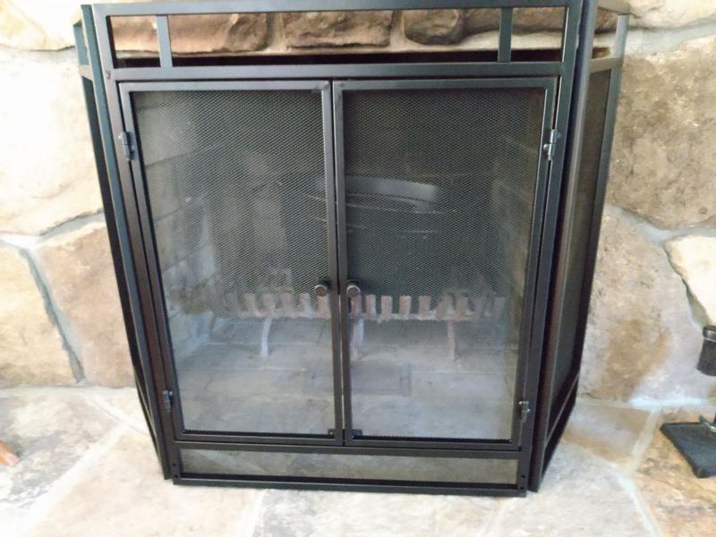 Modern Ember 48-in Black Steel 3 -Panel Craftsman Twin Fireplace Screen ...