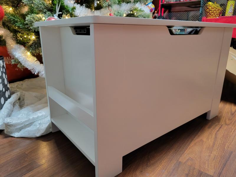 RiverRidge White Rectangular Toy Box in the Toy Boxes department at ...