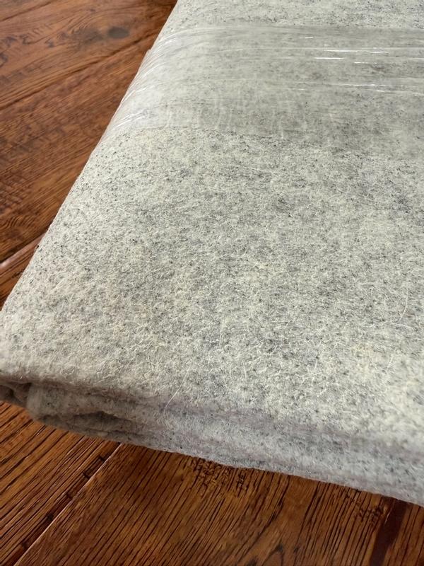 Alora Decor Deluxe 2-1/2 x 8 (ft) 0.125-in Thick Rectangular Recycled ...