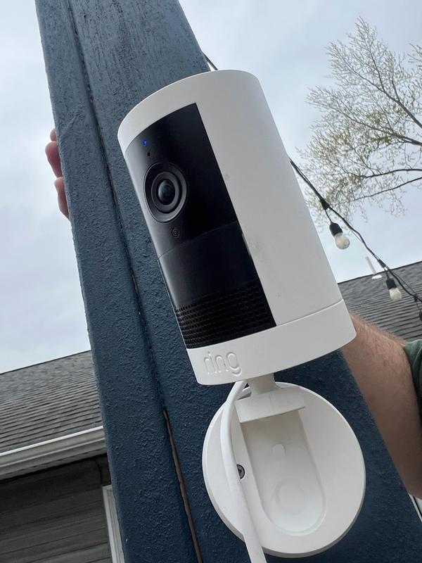 Ring Outdoor Cam Plus, Plug-In with 2K Video and Ring Vision, Low-Light ...