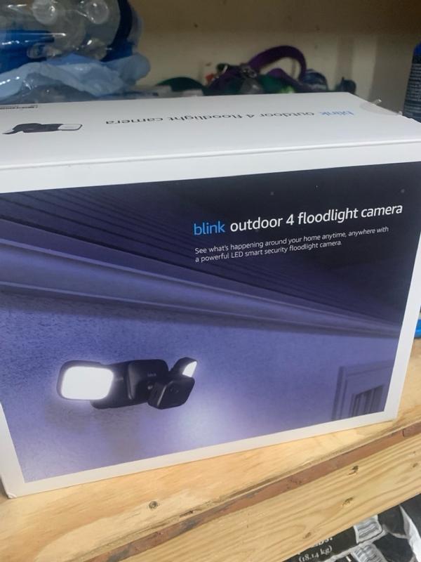 Blink All-New Outdoor 4 Floodlight Camera – Wire-free Smart Security ...