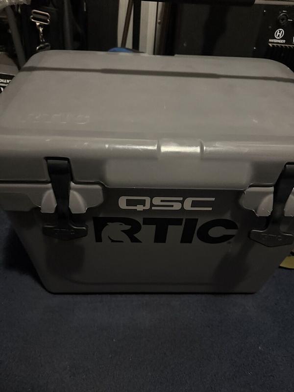 RTIC Outdoors Ultra-Tough Blue 20-Quart Insulated Chest Cooler 5143 at ...