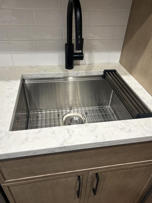 Ruvati Roma Undermount 32-in x 19-in Brushed Stainless Steel Single ...