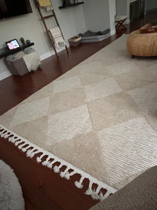nuLOOM Marissa High/Low Diamond Tassel Area Rug at Tractor Supply Co