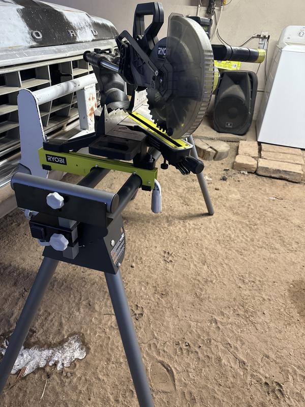 UNIVERSAL MITER SAW QUICKSTAND
