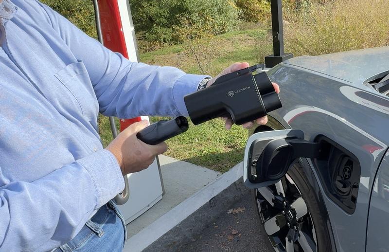 Lectron NACS to CCS Electric Vehicle Adapter with Interlock EV Electric ...