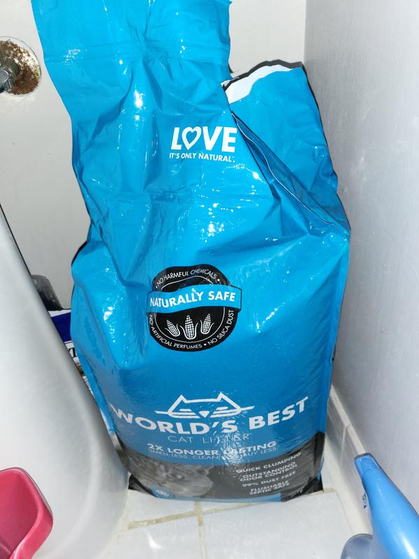 World's Best Multi-Cat Corn Clumping & Unscented Litter 15 lbs