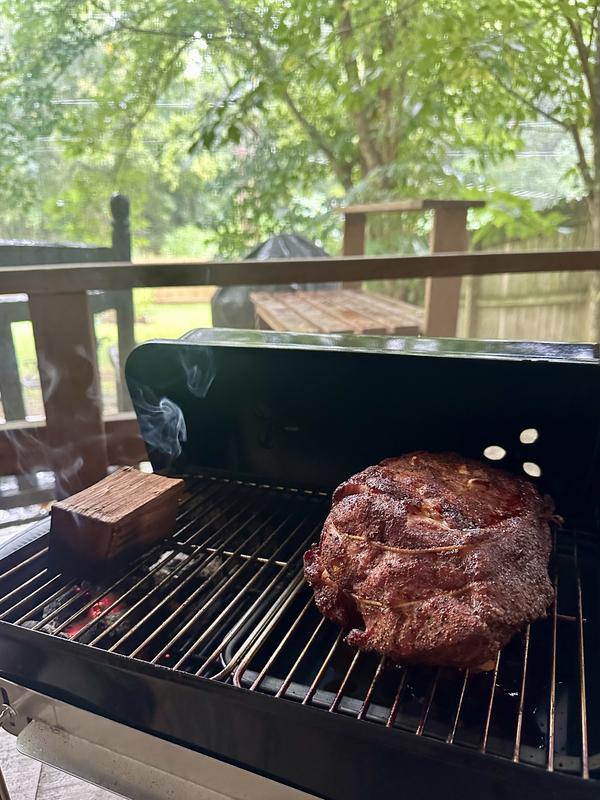 Weber Go anywhere Split Grate Charcoal Grill 19-in W Black Charcoal ...