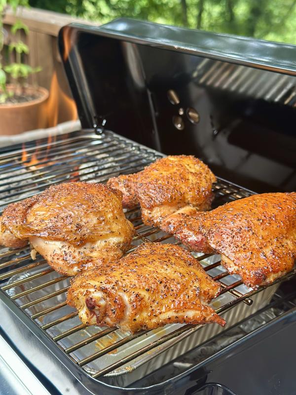 Weber Go anywhere Split Grate Charcoal Grill 19-in W Black Charcoal ...