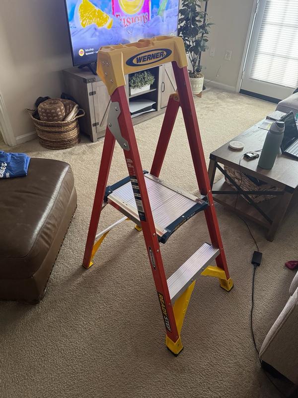Werner Ready Step RS1A00 5.5-ft ( 10.3-ft Reach Height ) Fiberglass ...
