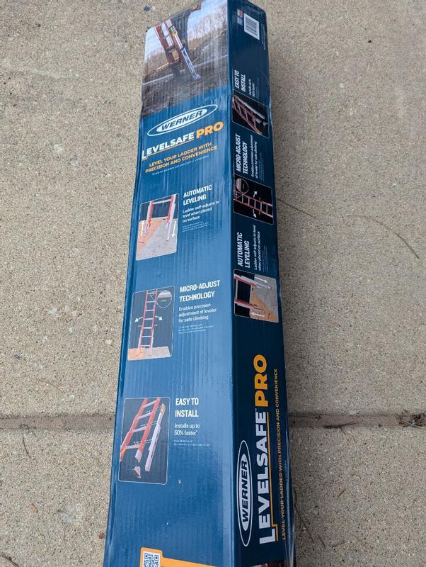 Werner LevelSafe Pro Aluminum Stabilizer For Extension ladders in the ...