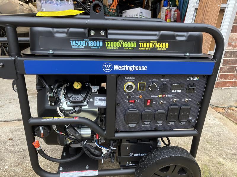 Westinghouse 18,000/14,500-Watt Dual-Fuel Portable Generator, Gas ...