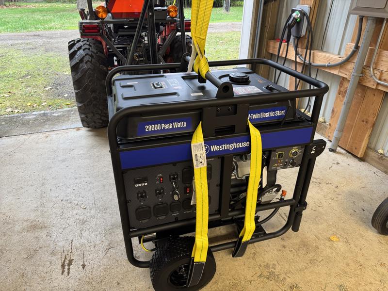 Westinghouse 18,000/14,500-Watt Gasoline Powered Home Backup Portable ...