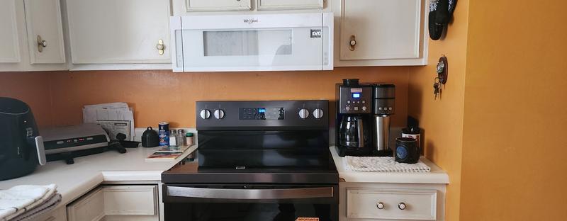 Whirlpool Air Cooking Technology 30-in Glass Top 5 Burners 5.3-cu ft ...