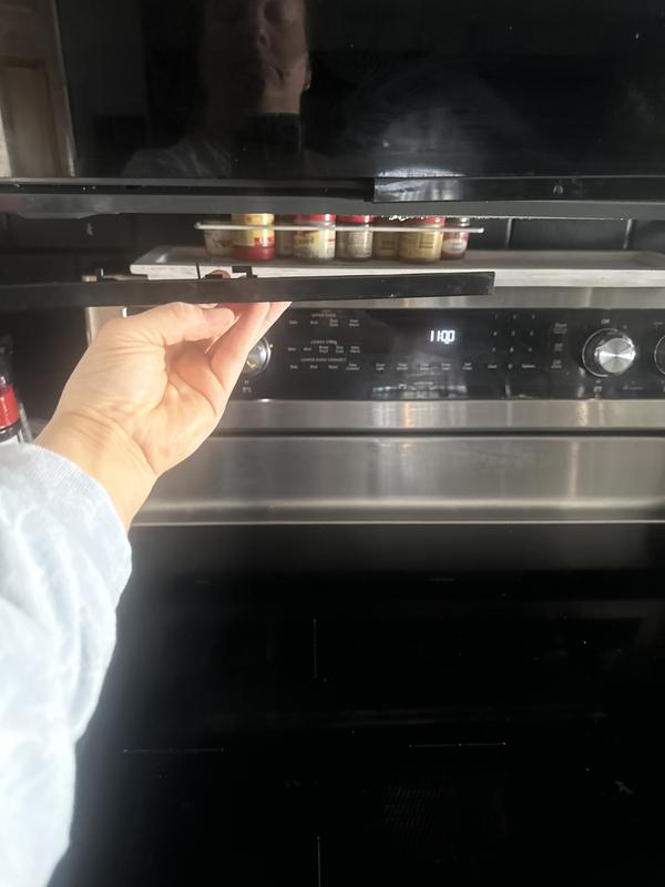 Whirlpool 1.7-cu ft Over-the-Range Microwave ( White ) in the Over-the ...