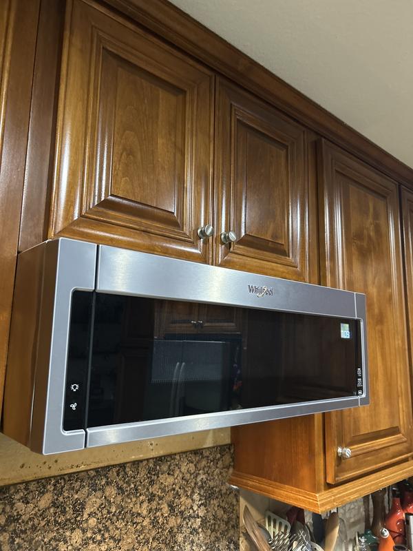 Whirlpool 1.1-cu ft 1000-Watt Low Profile 30-in Over-the-Range ...